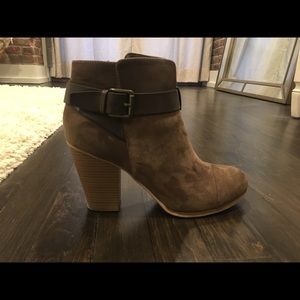 Limelight | Shoes | Taupe Ankle Boot | Poshmark